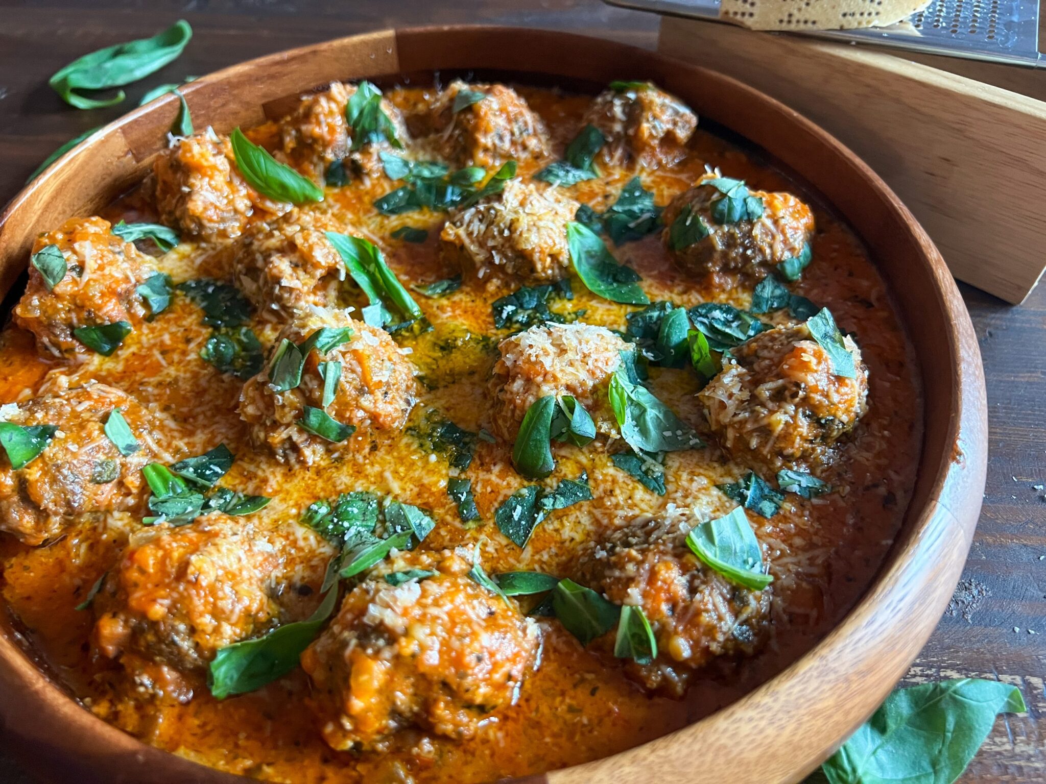 Delight Your Taste Buds with Sun-Dried Tomato and Almond Meatballs in ...
